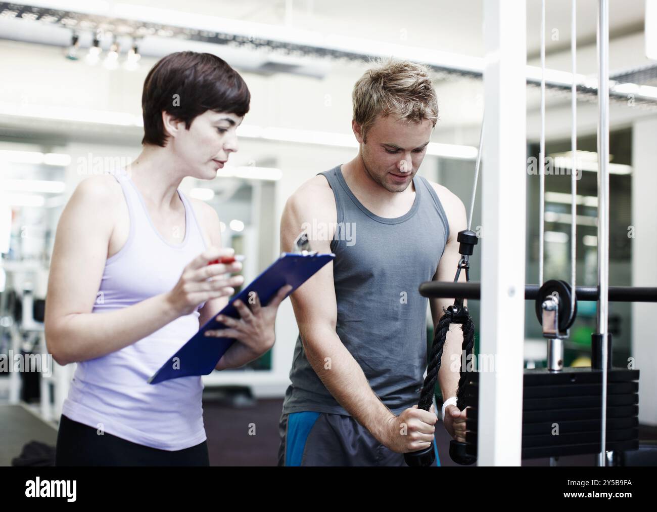 Athlete contract pen to paper hi-res stock photography and images - Alamy