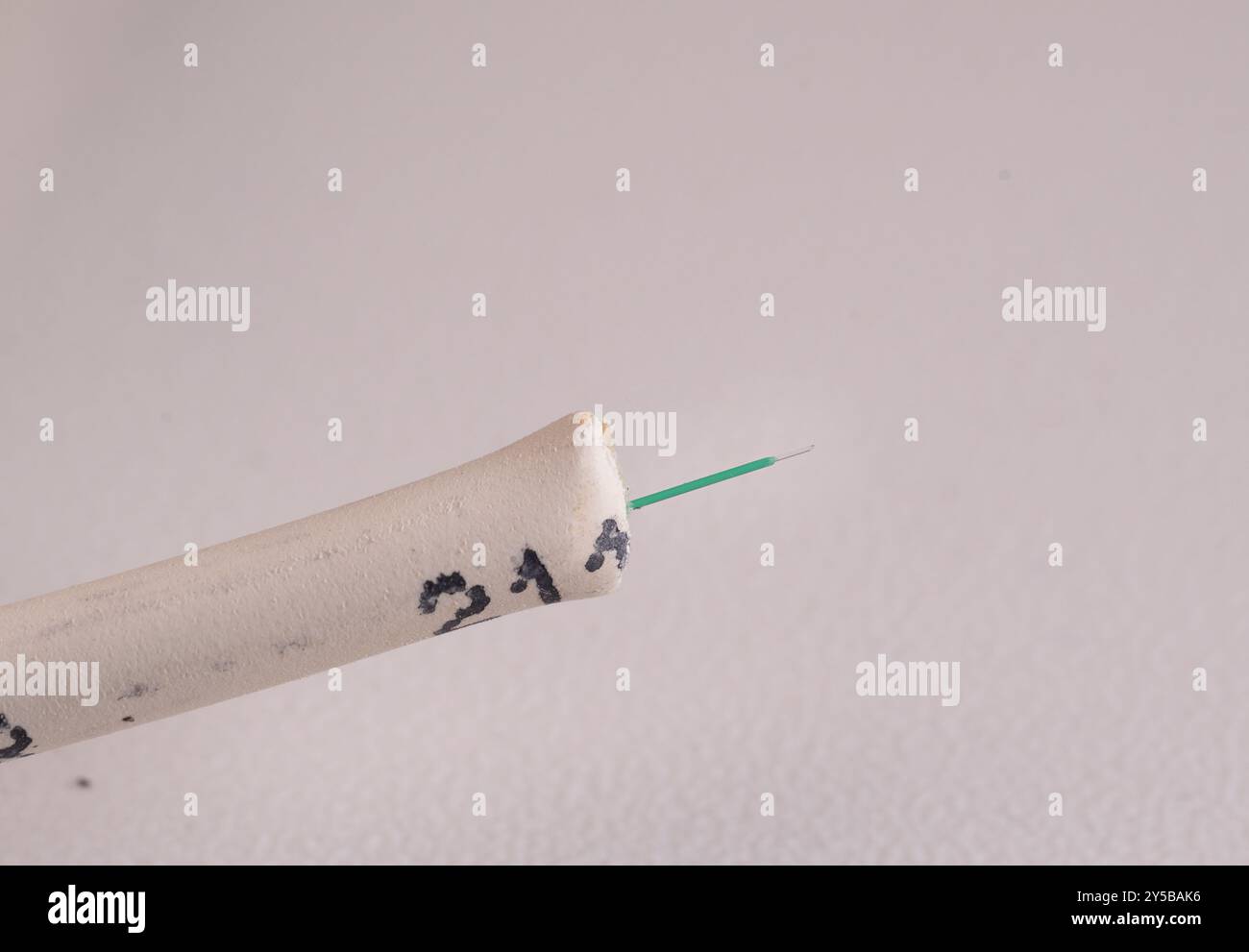 Optical fiber ftth installation hi-res stock photography and images - Alamy