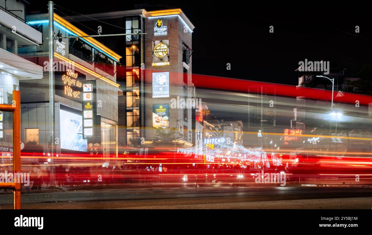 Bangalore mg road metro hi-res stock photography and images - Alamy