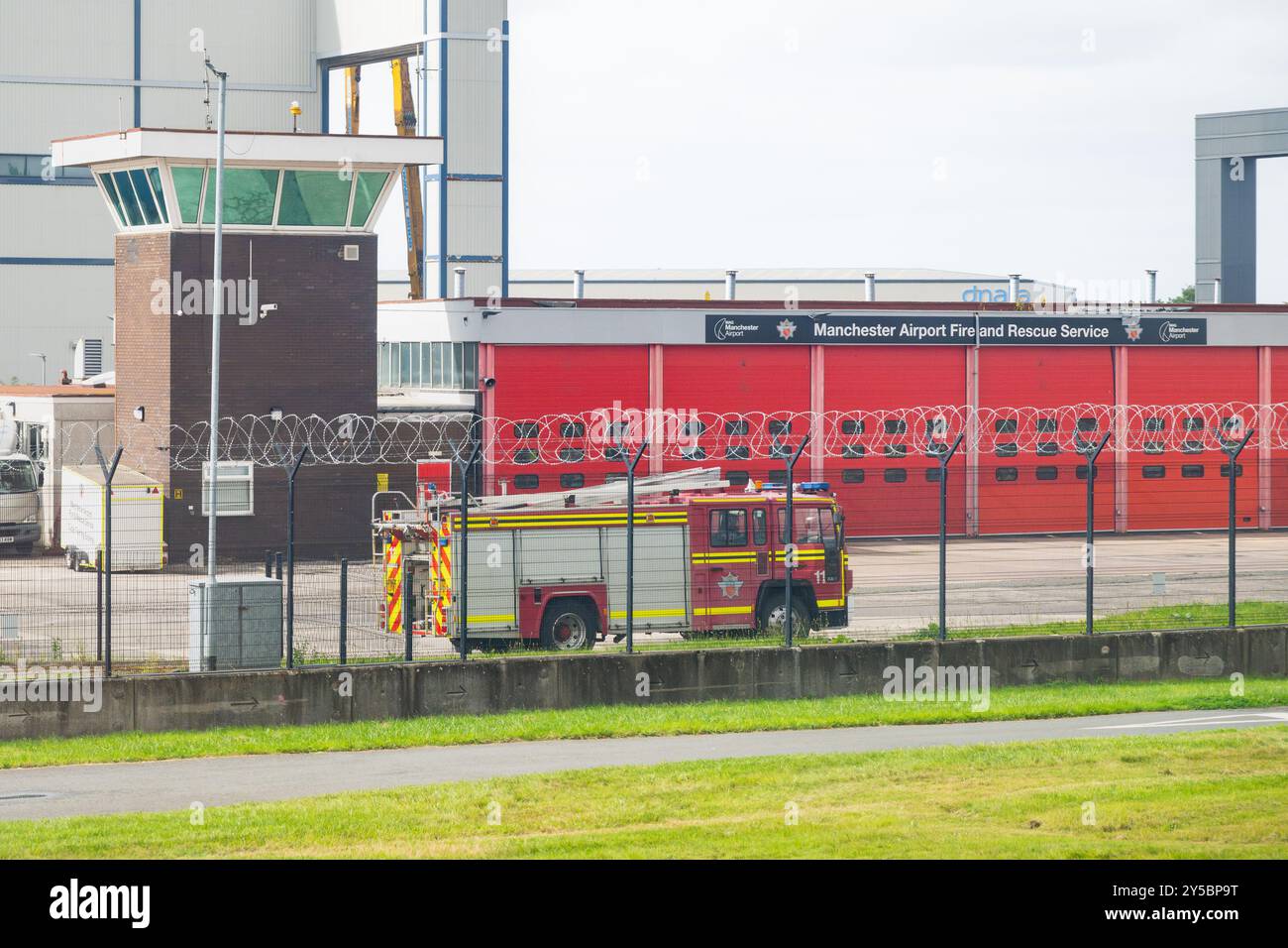 Manchester Airport fire and rescue service Stock Photo - Alamy