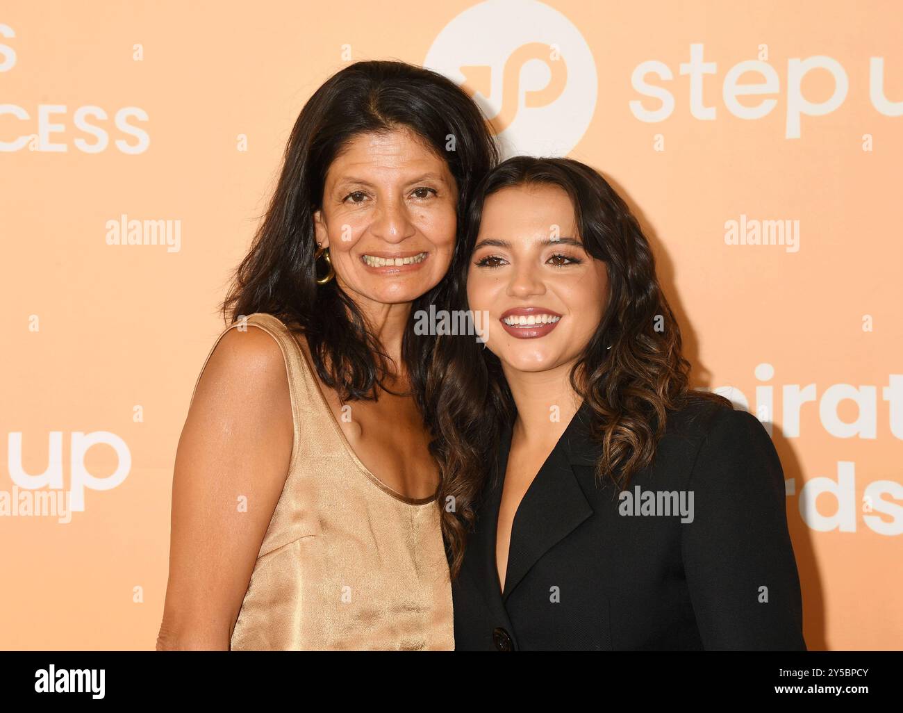 LOS ANGELES, CALIFORNIA - SEPTEMBER 20: Isabela Merced (R) and her ...