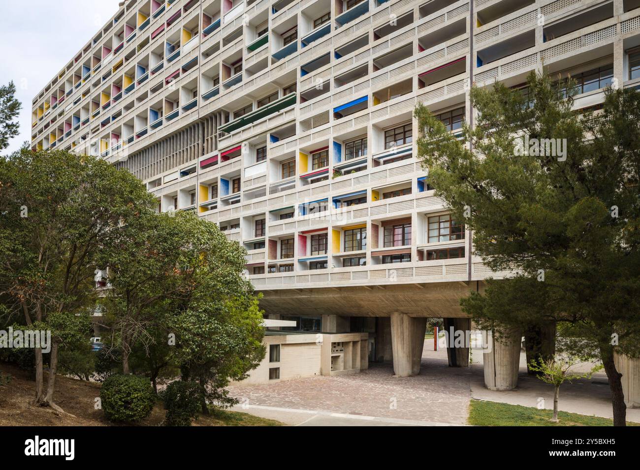 The Unité d'Habitation (or Cité Radieuse), Marseille, by Le Corbusier ...