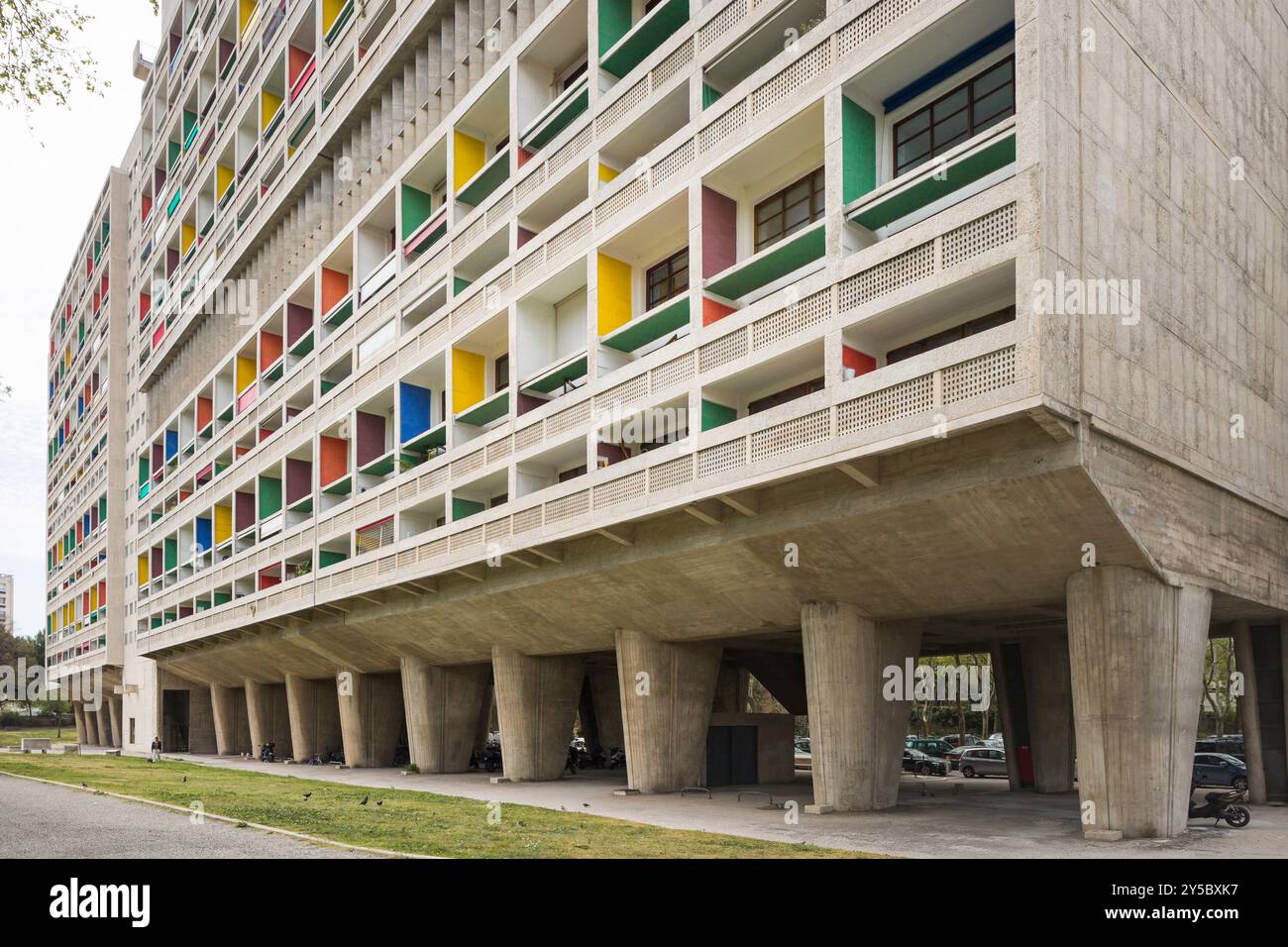 The Unité d'Habitation (or Cité Radieuse), Marseille, by Le Corbusier ...