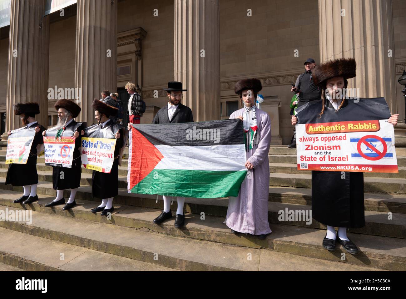 Liverpool, UK. 21st Sep, 2024. Palestinian protest Liverpool at St ...