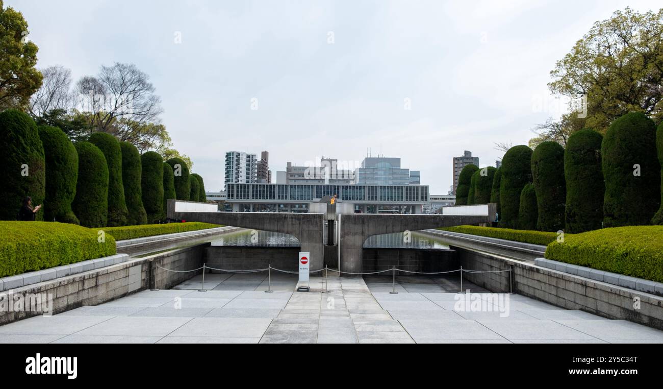 Hiroshima Peace Monument Cenotaph for the Atomic Bomb Victims ...