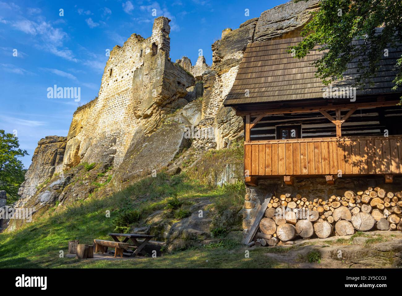 Half timbered house 13th century hi-res stock photography and images ...