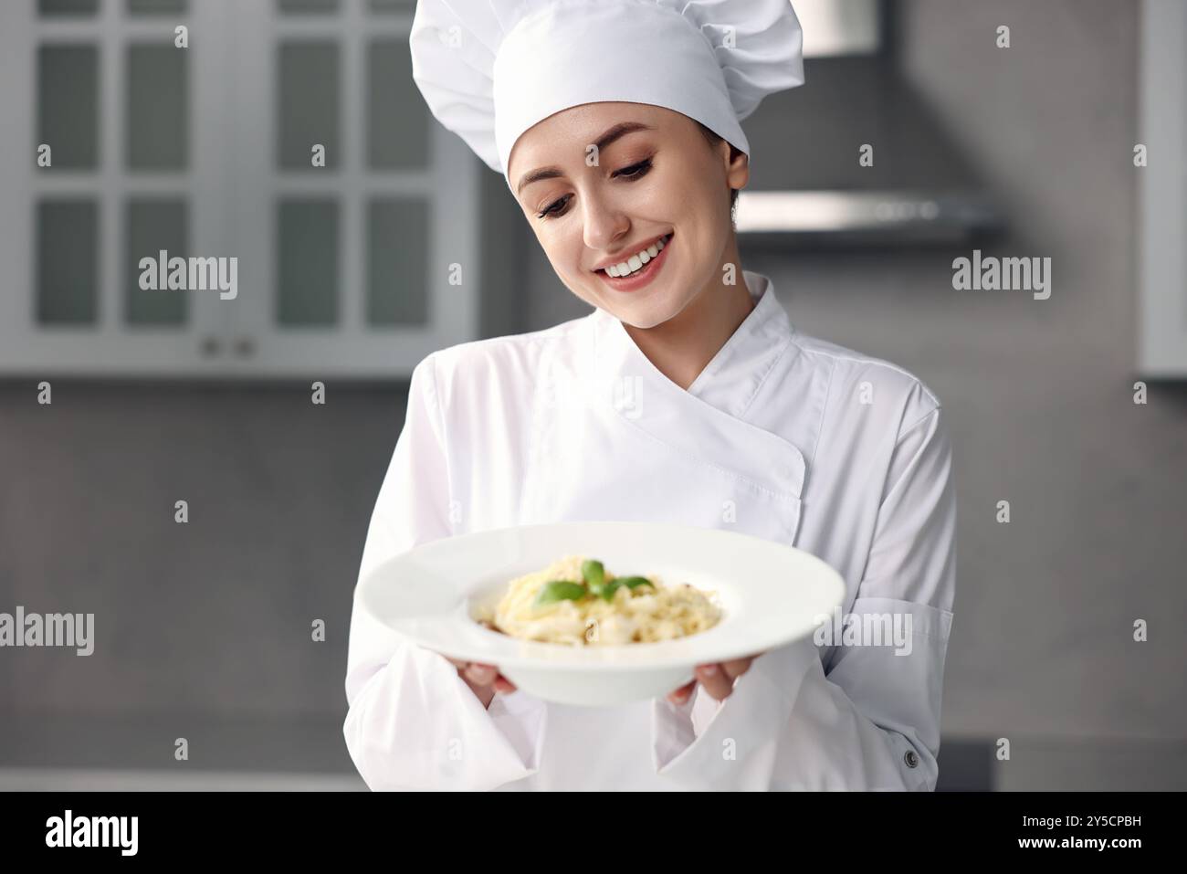 Professional chef delicious pasta hi-res stock photography and images ...
