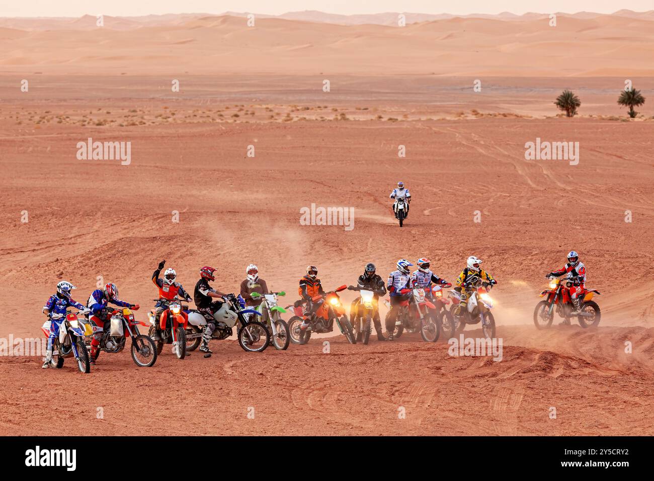 Off Road Adventure in the Sahara Desert Stock Photo - Alamy
