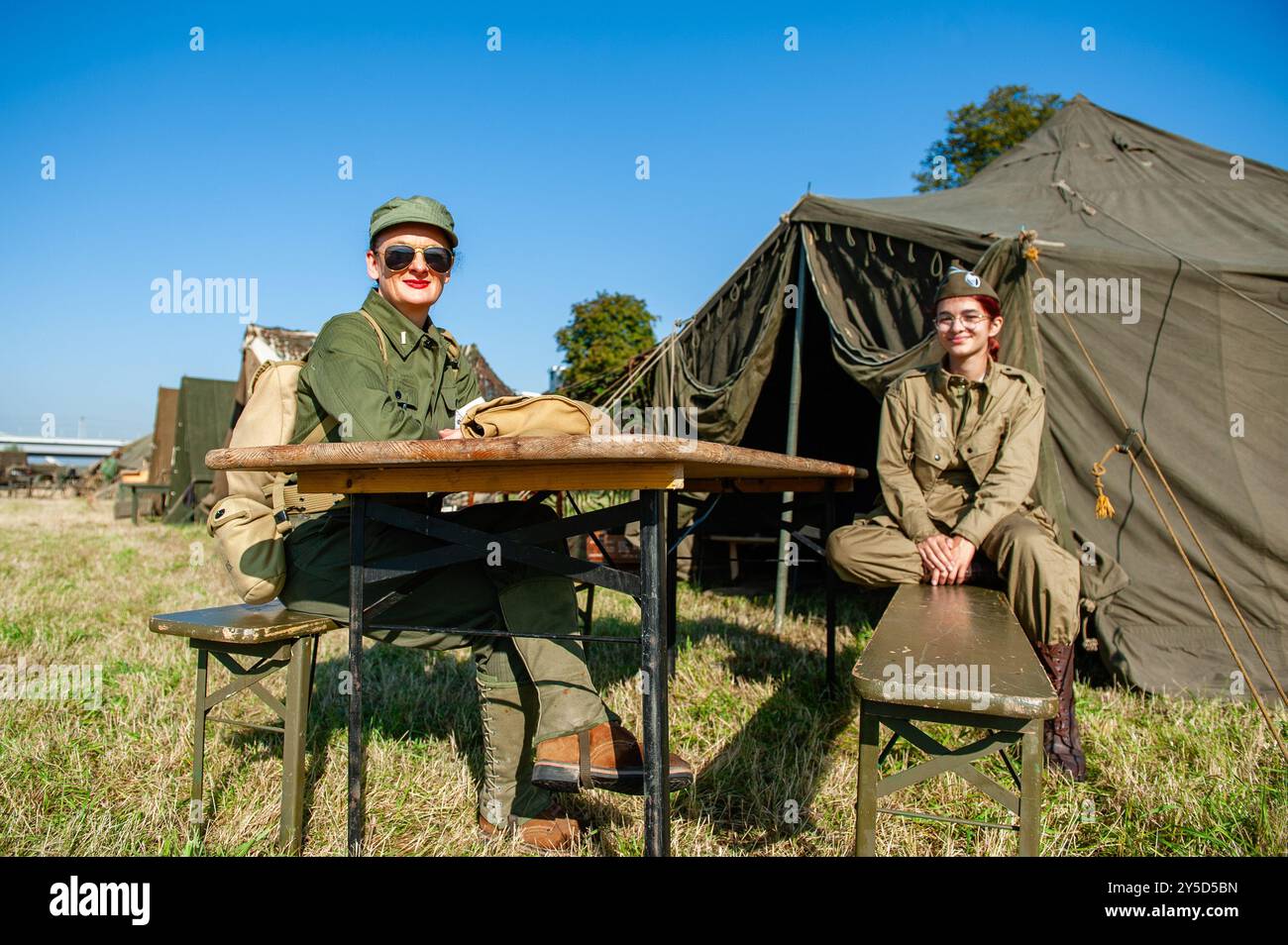 Wwii media hi-res stock photography and images - Alamy