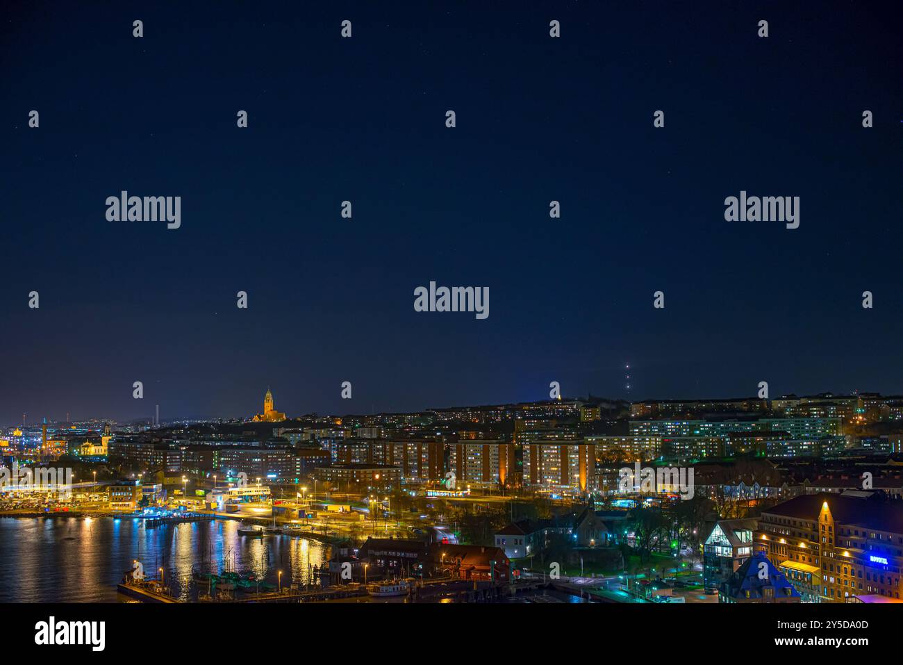 Late night office building sweden hi-res stock photography and images ...