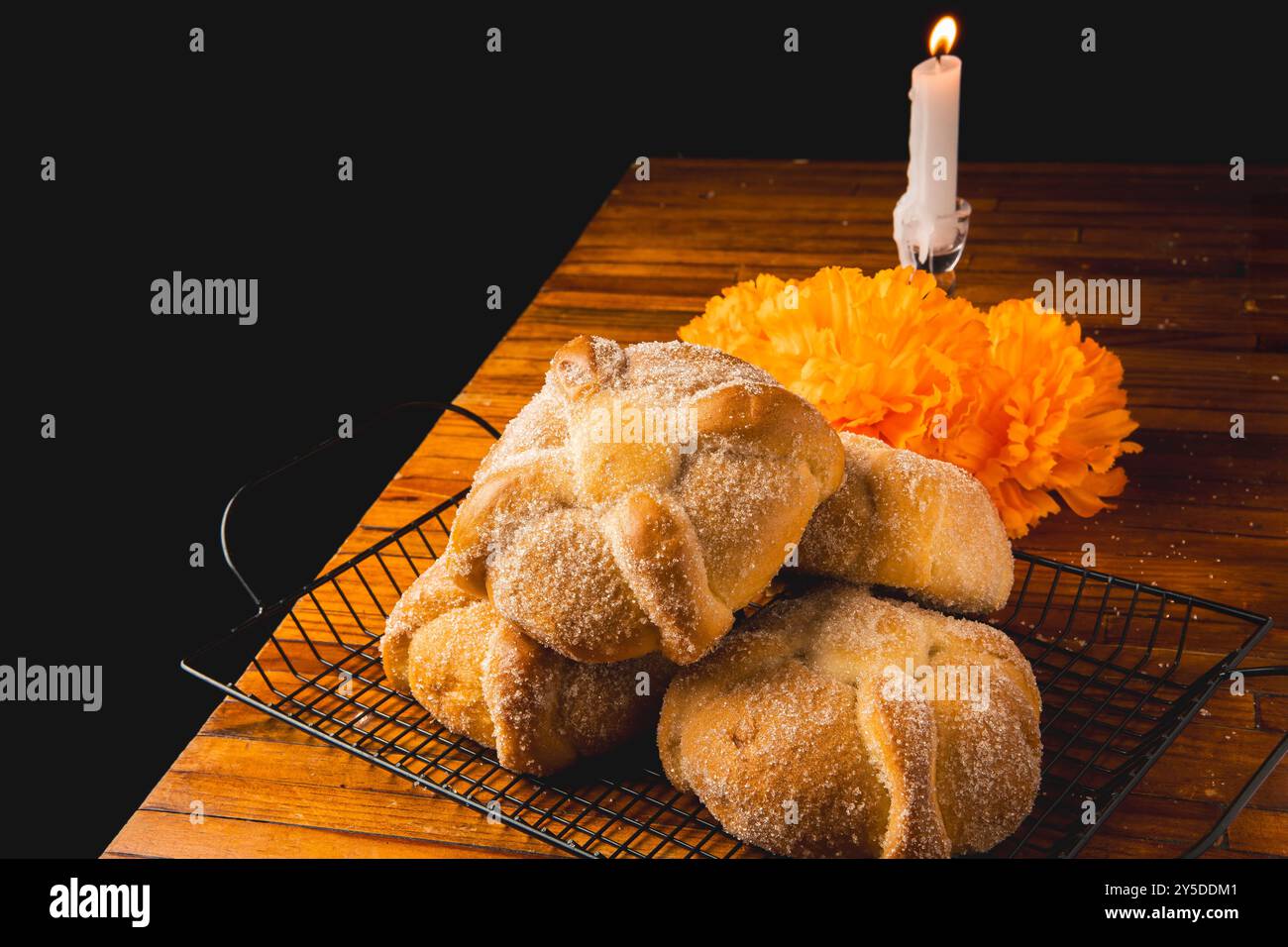Photographs of the bread of the dead in the festivities of the day of ...