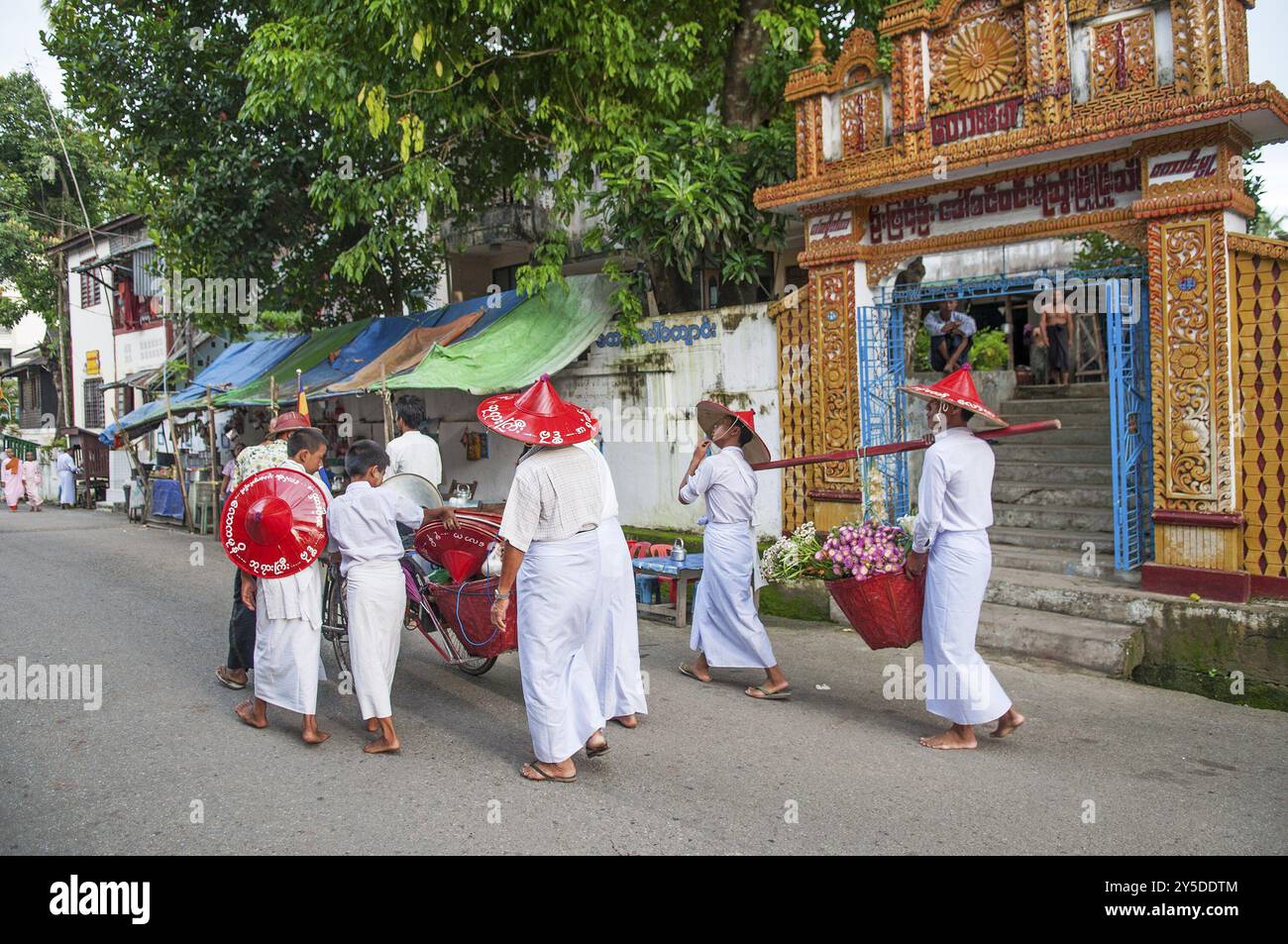 Buddhist ceremony in yangon myanmar street Stock Photo - Alamy