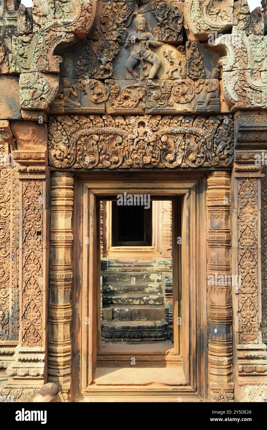 Entrance gate to the Banteay Srei temple complex in Cambodia Stock ...