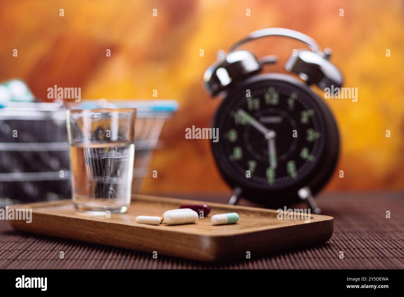 Vintagealarmclock hi-res stock photography and images - Alamy
