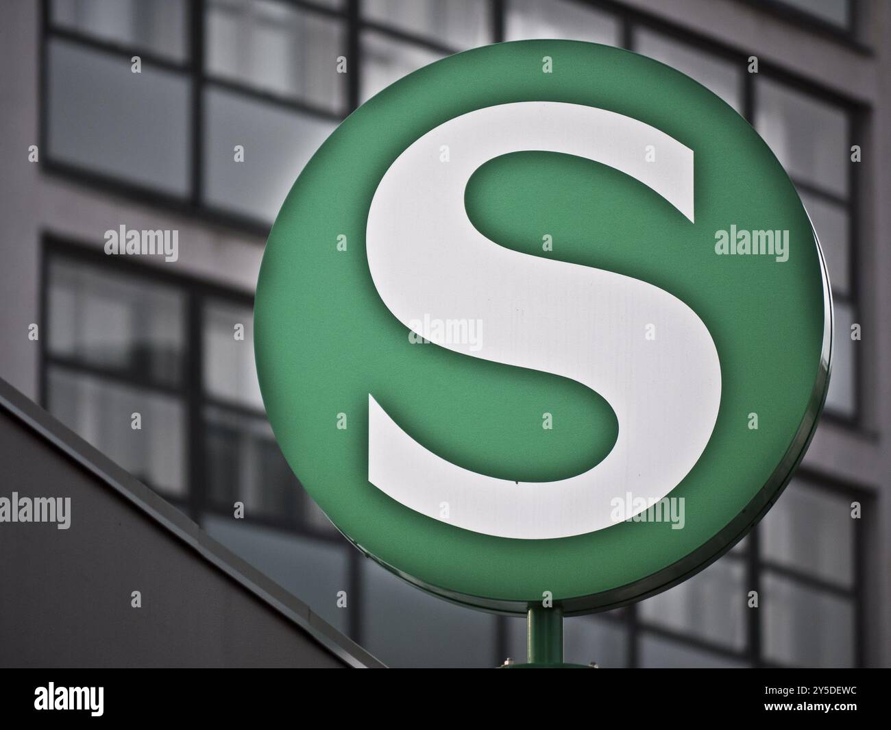 Stadtbahn in berlin hi-res stock photography and images - Alamy