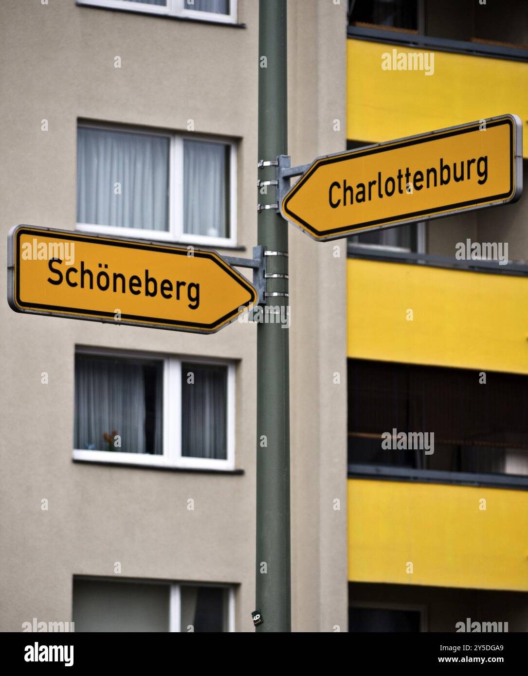 Berlin street signs hi-res stock photography and images - Alamy