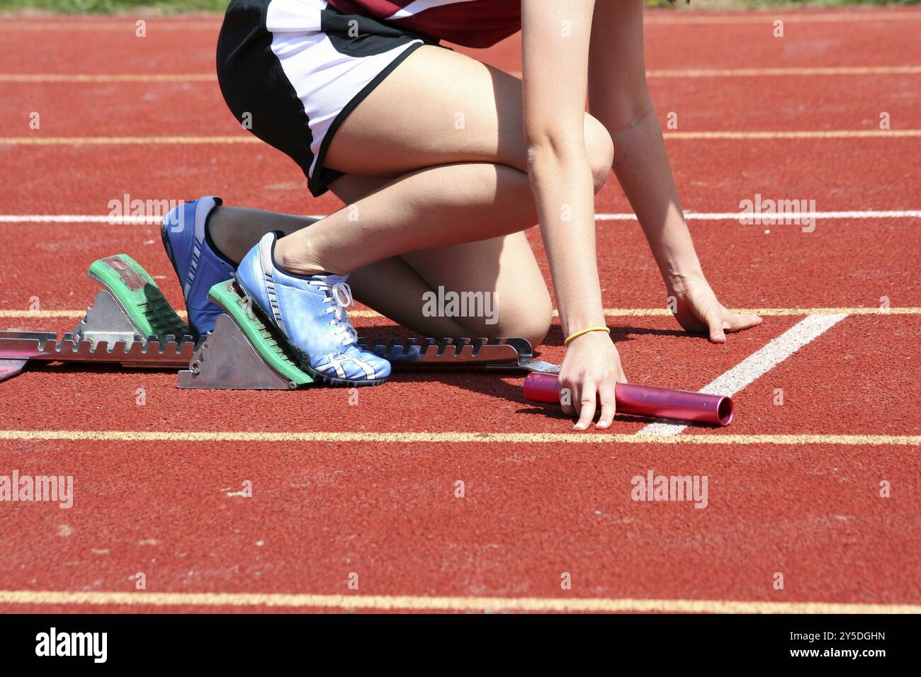 Runner athlete blocks hi-res stock photography and images - Alamy