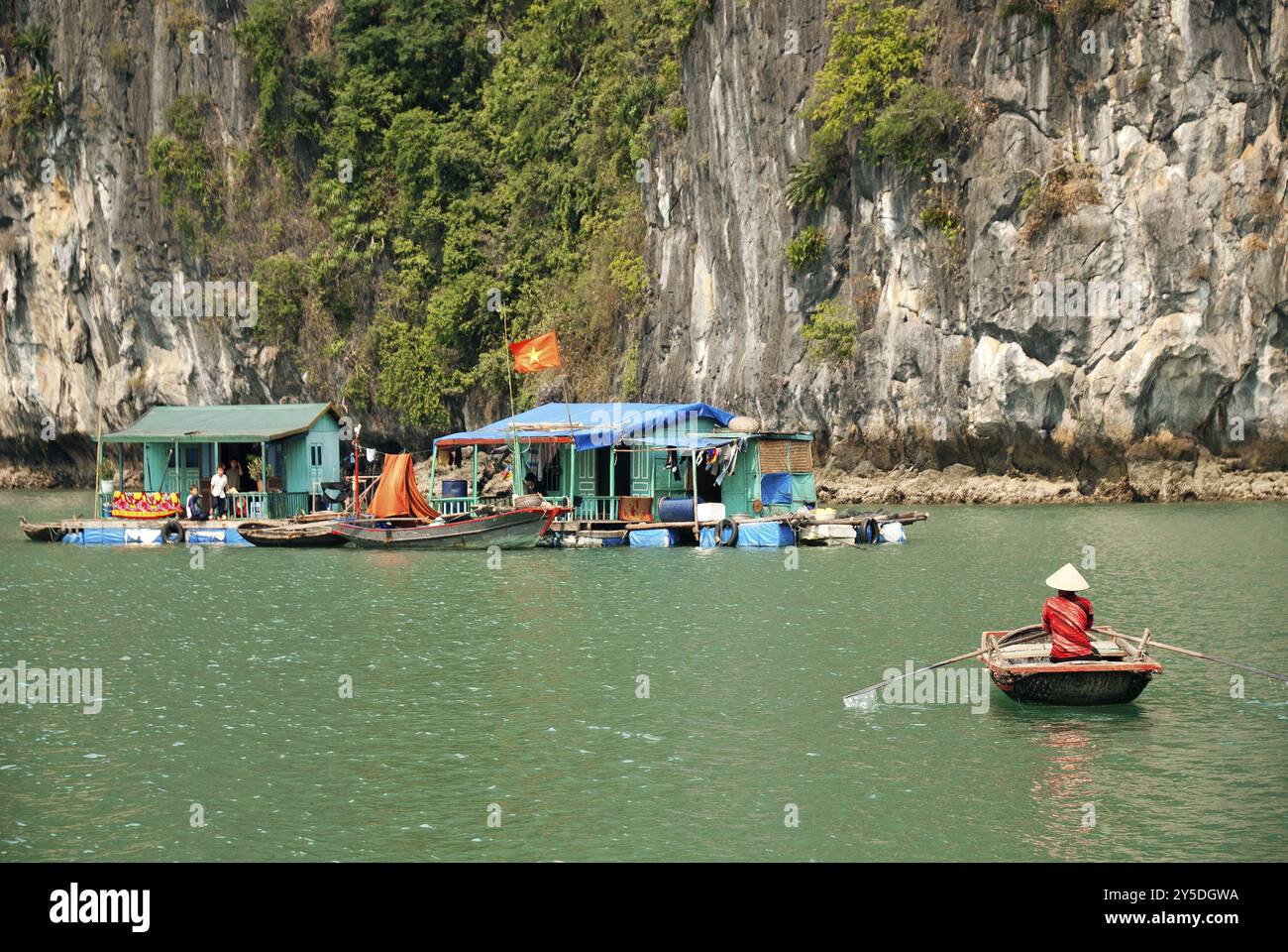 Vietnamese sea gypsy village in halong bay Stock Photo - Alamy