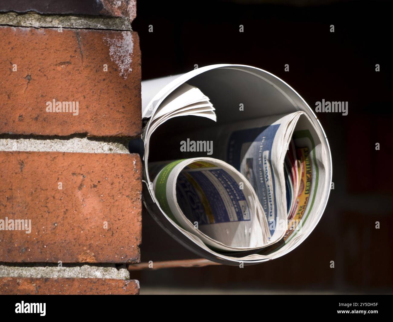 Used newspaper hi-res stock photography and images - Alamy