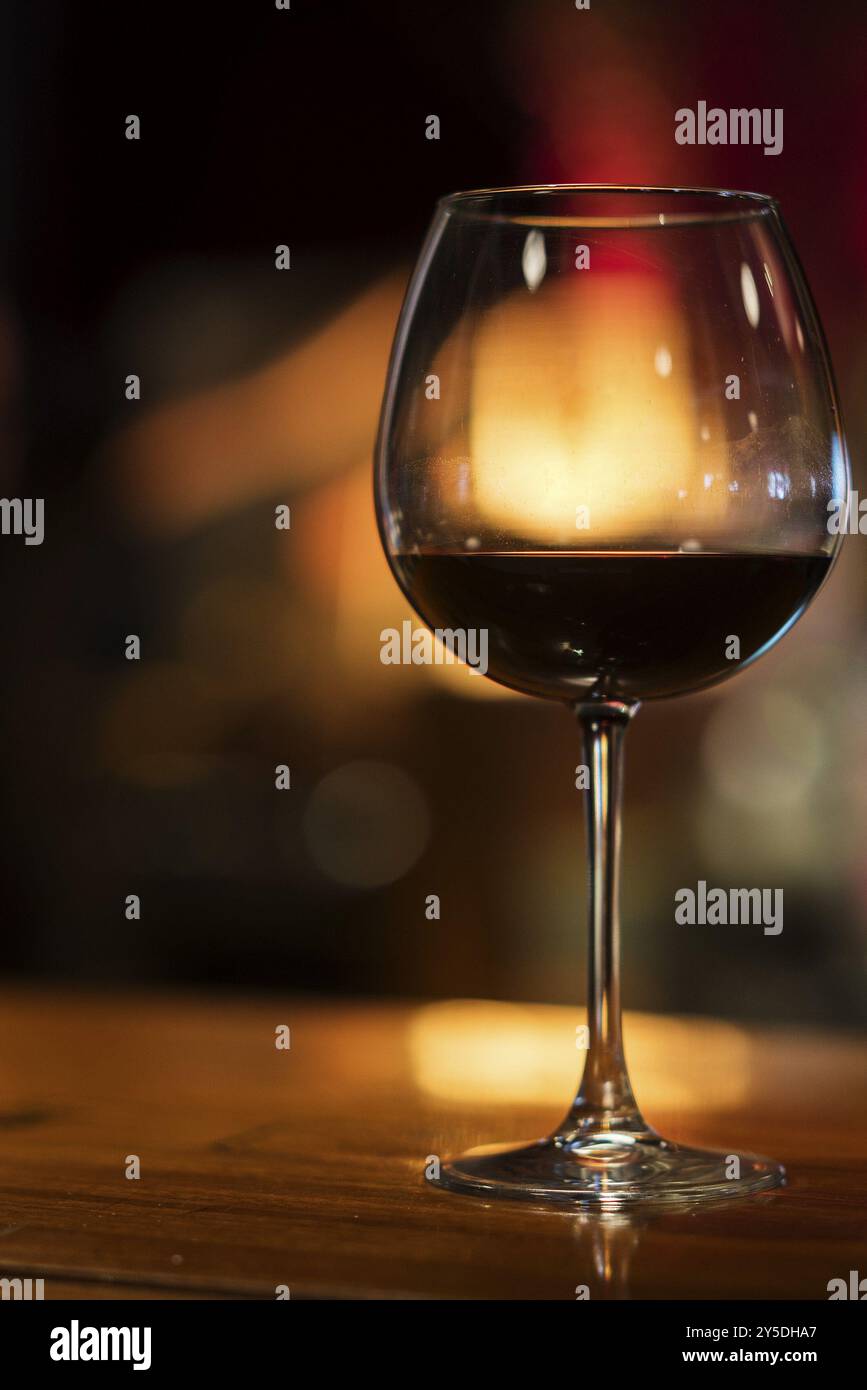 Cozy wine bar interior hi-res stock photography and images - Alamy