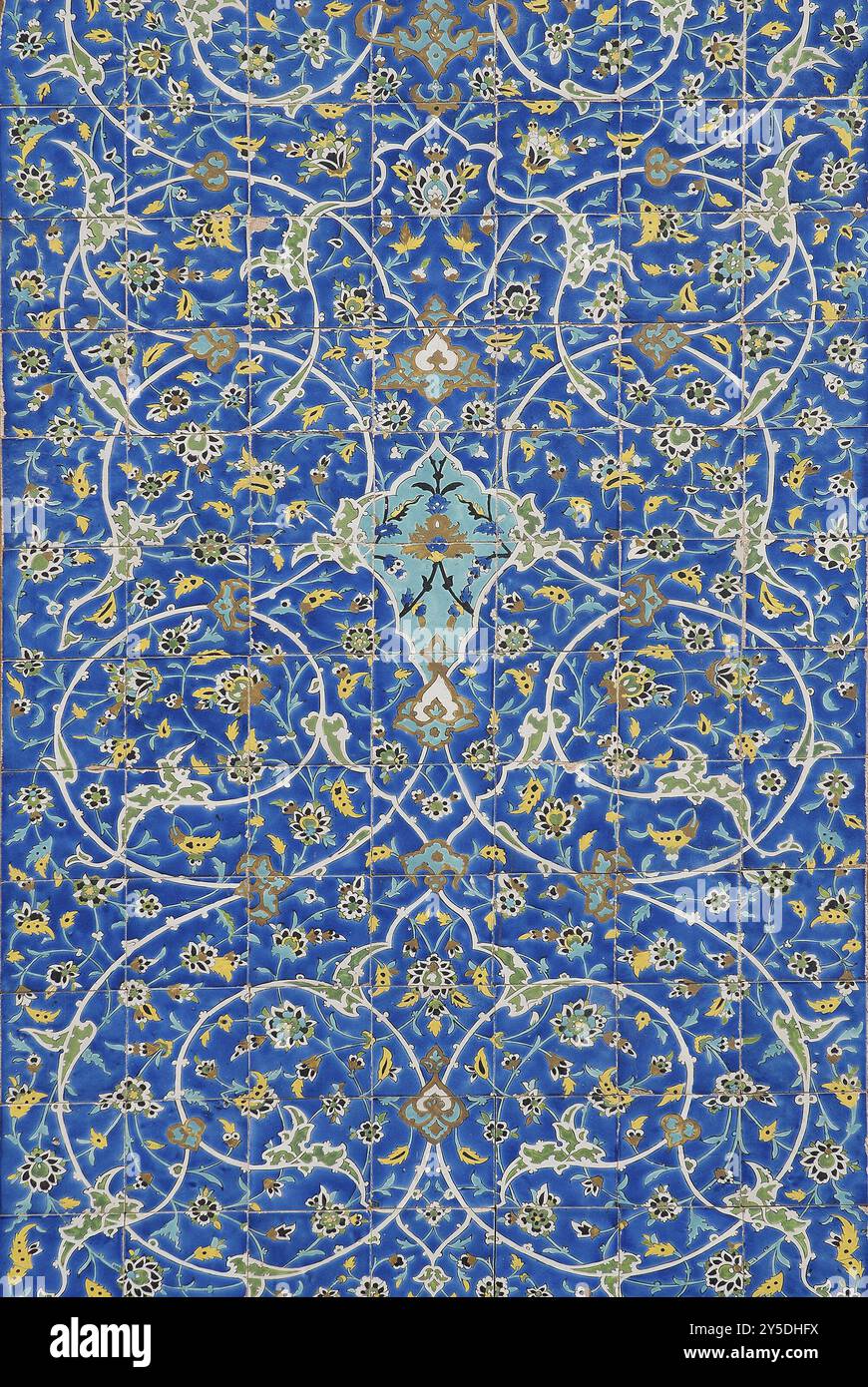 Traditional persian ceramic tiles in isfahan iran Stock Photo - Alamy
