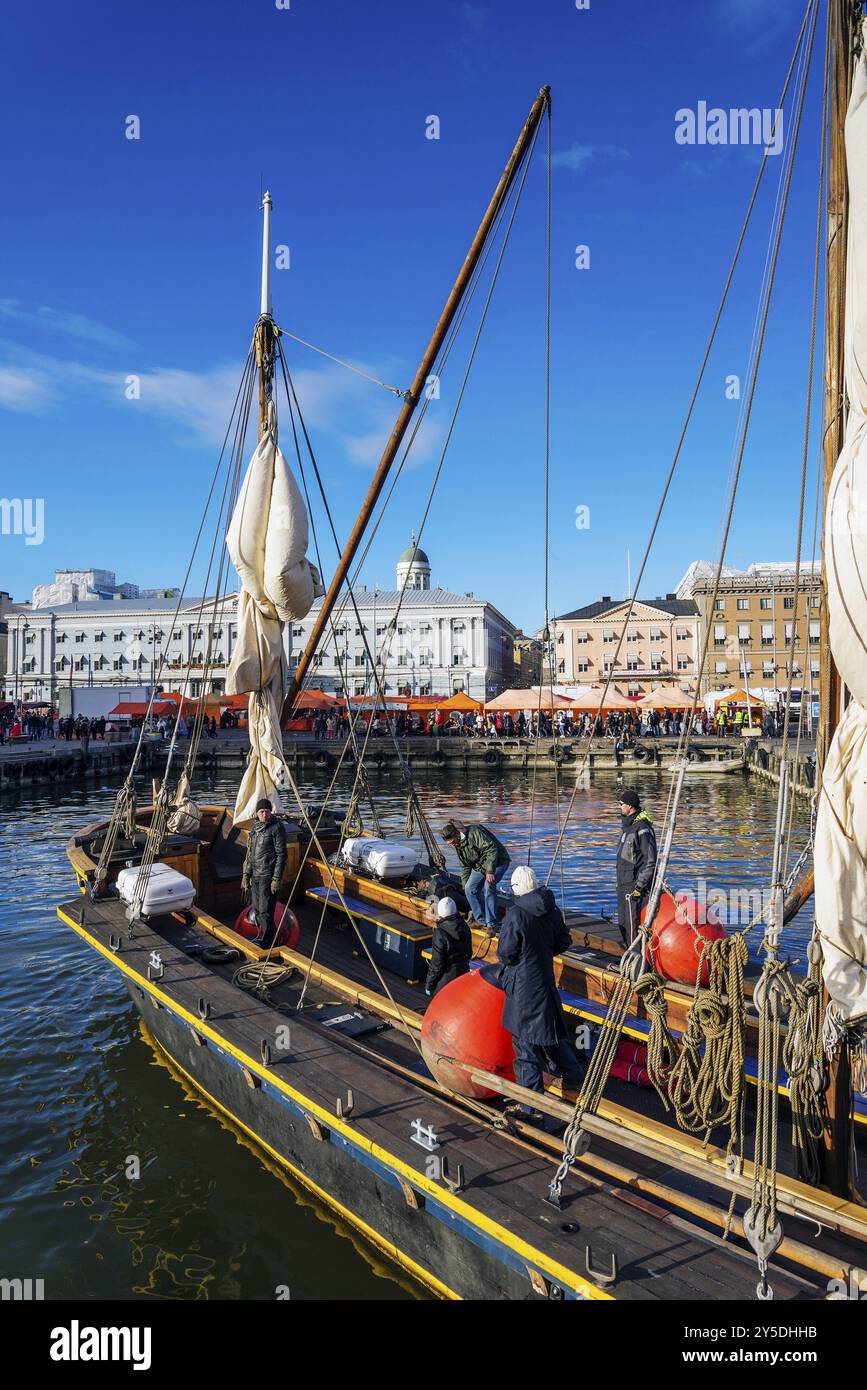 Sailing out port in helsinki hi-res stock photography and images - Alamy