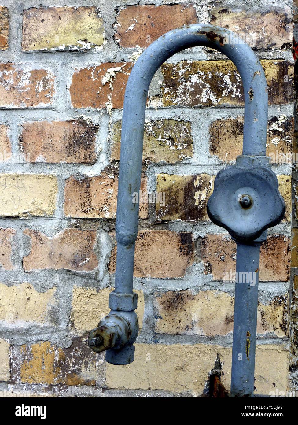 Riser pipeline hi-res stock photography and images - Alamy