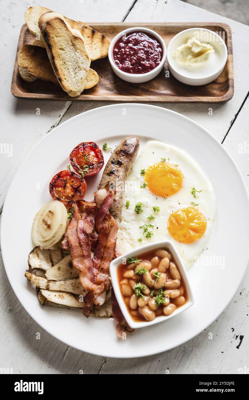 Traditional full english british breakfast meal set Stock Photo - Alamy