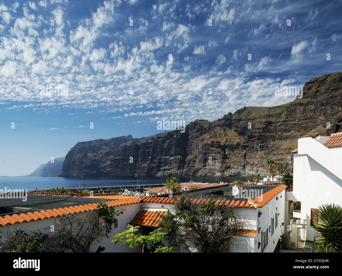 Los gigantes cliffs famous landmark and village in south tenerife ...