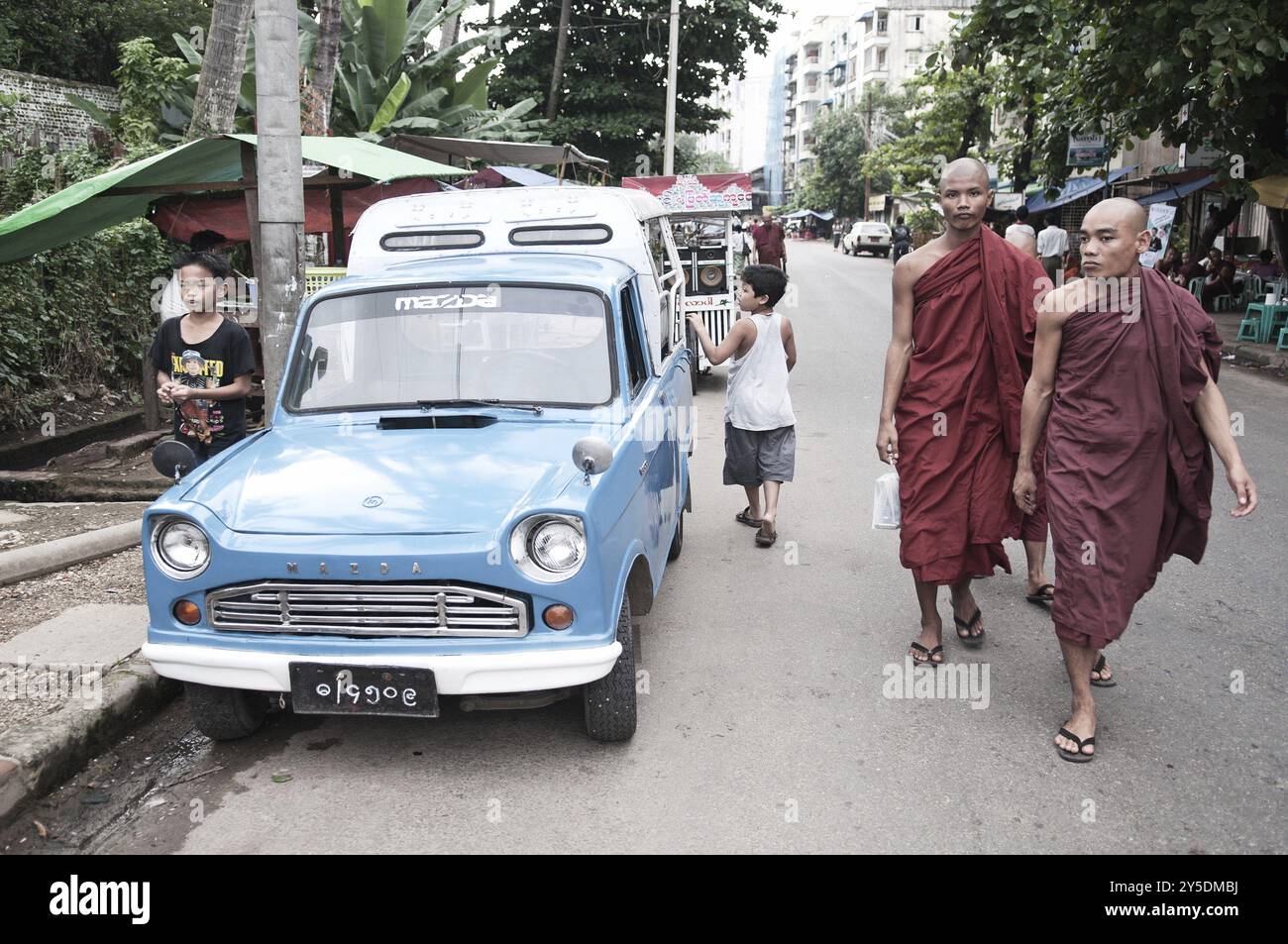 Burmese monks in yangon myanmar street Stock Photo - Alamy