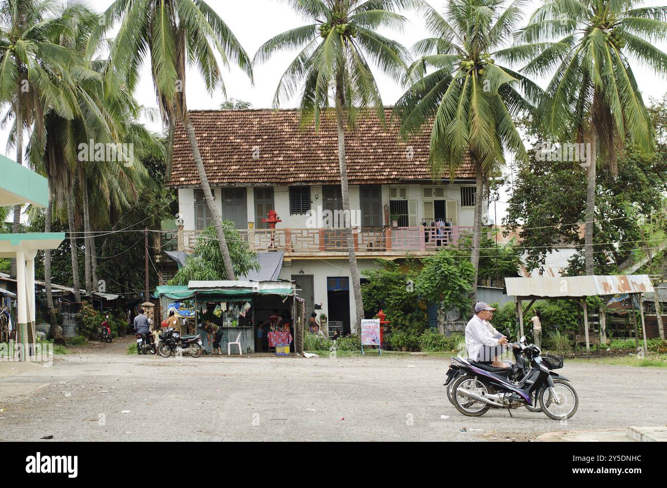 Battambang province hi-res stock photography and images - Alamy