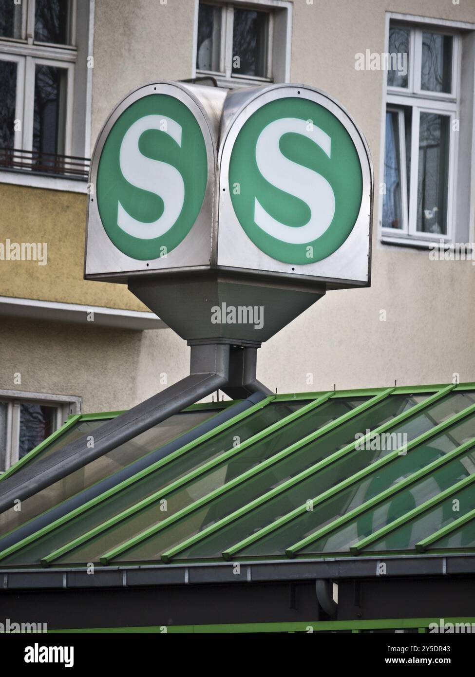 German rail signs hi-res stock photography and images - Alamy