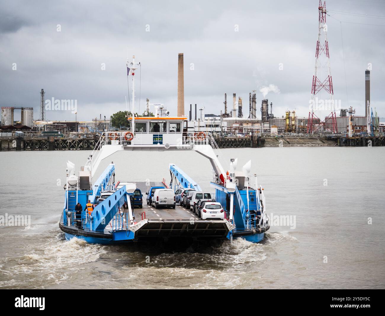 Sur seine hi-res stock photography and images - Alamy