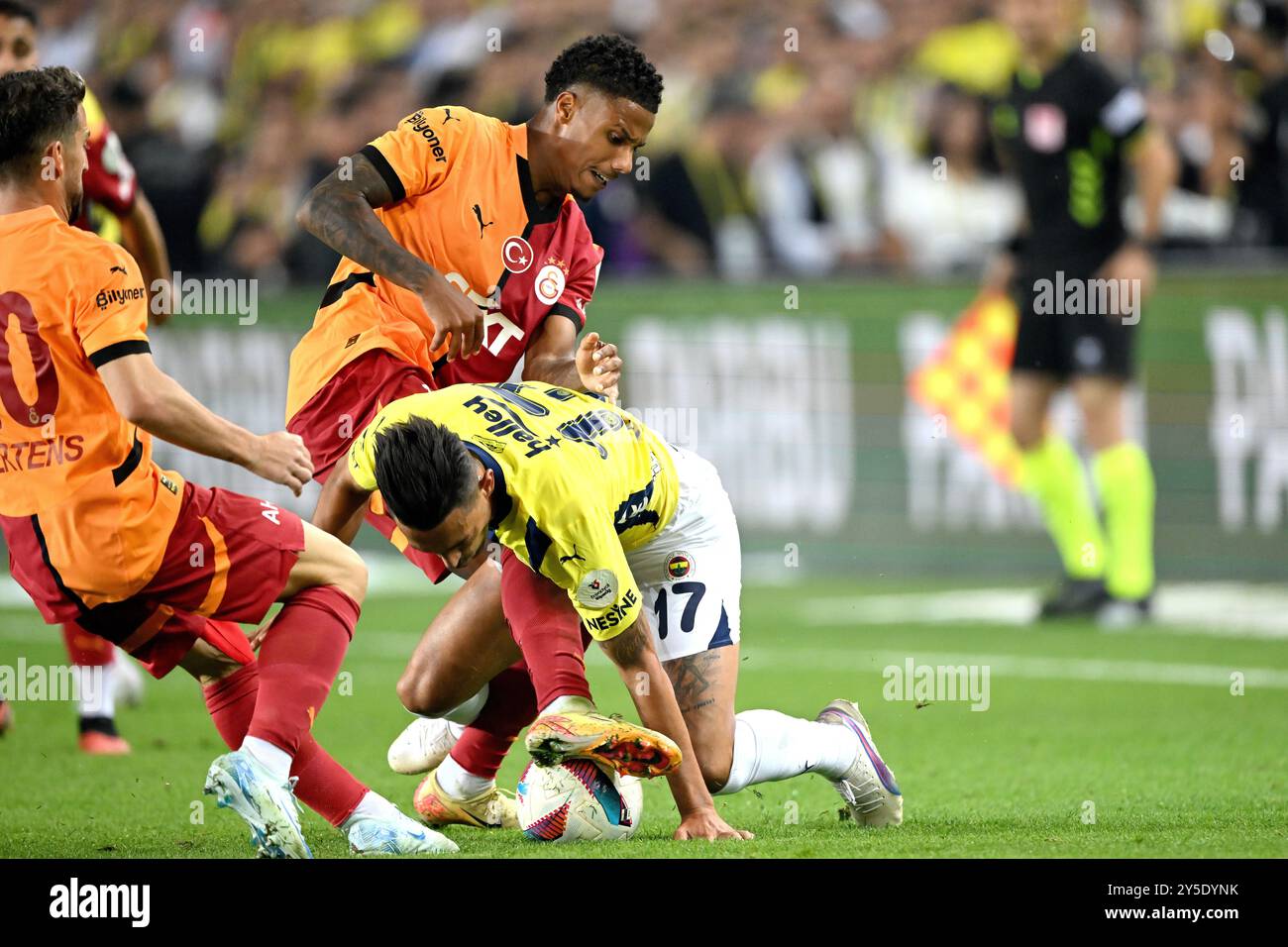 ISTANBUL - (l-r) Ismail Jakobs of Galatasaray SK, Irfan Can Kahveci of ...