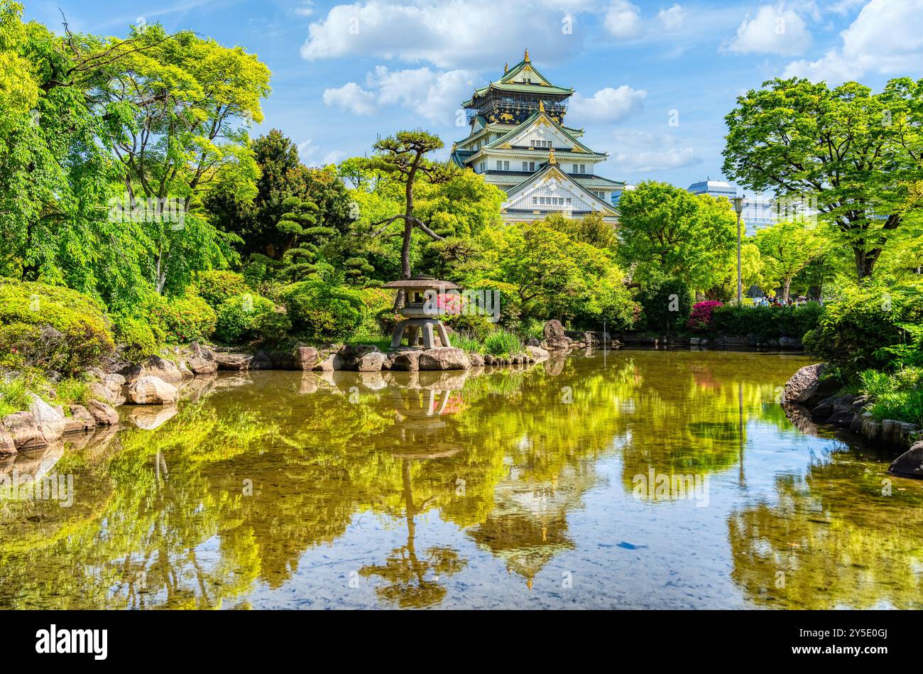 View with Osaka Castle, the most famous landmark and popular tourist ...