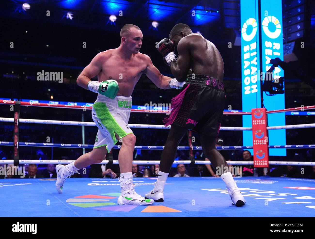Willy Hutchinson (left) and Joshua Buatsi in the WBO Interim World ...