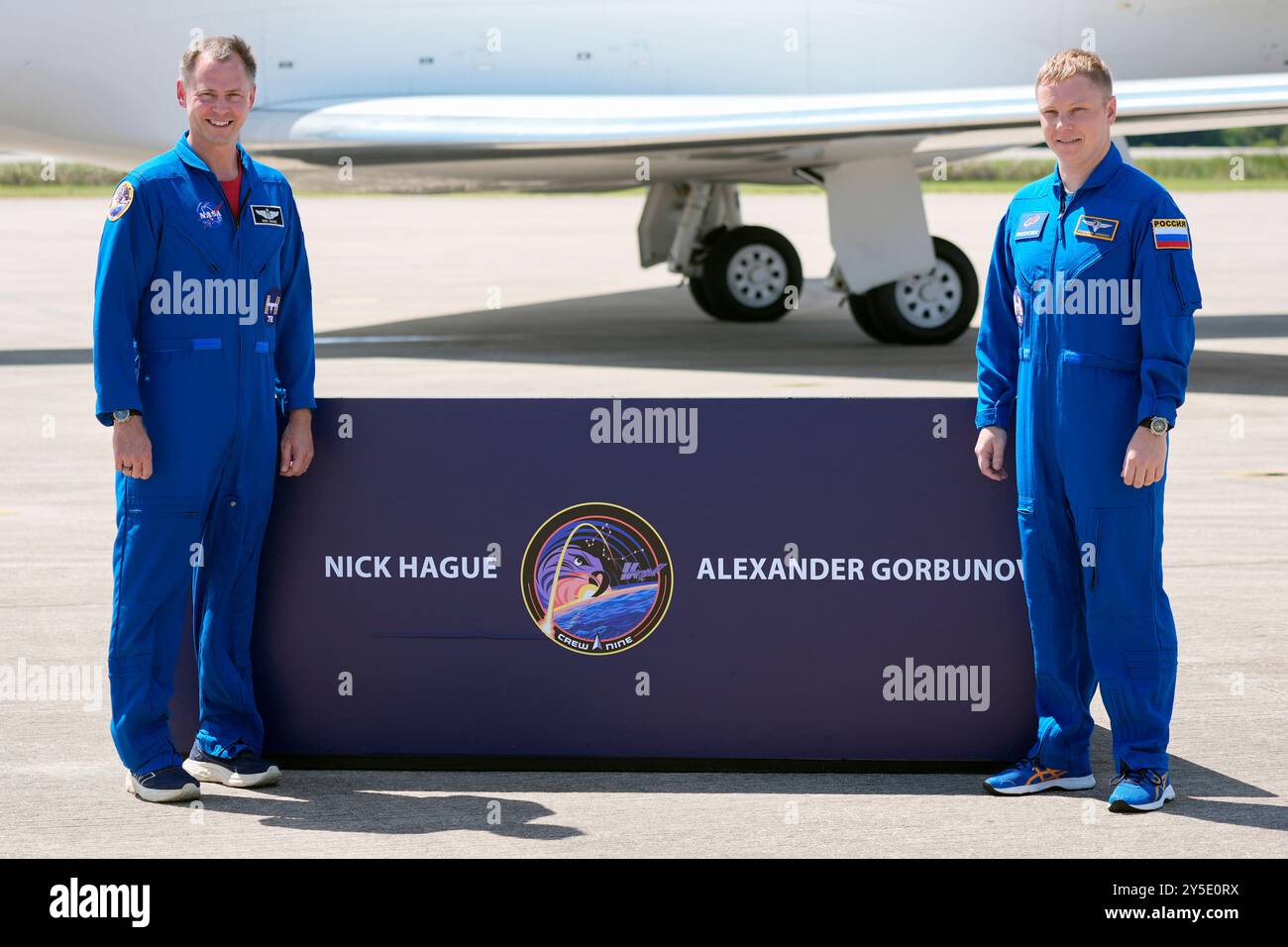 NASA astronaut Nick Hague, left, and Roscosmos cosmonaut Aleksandr ...