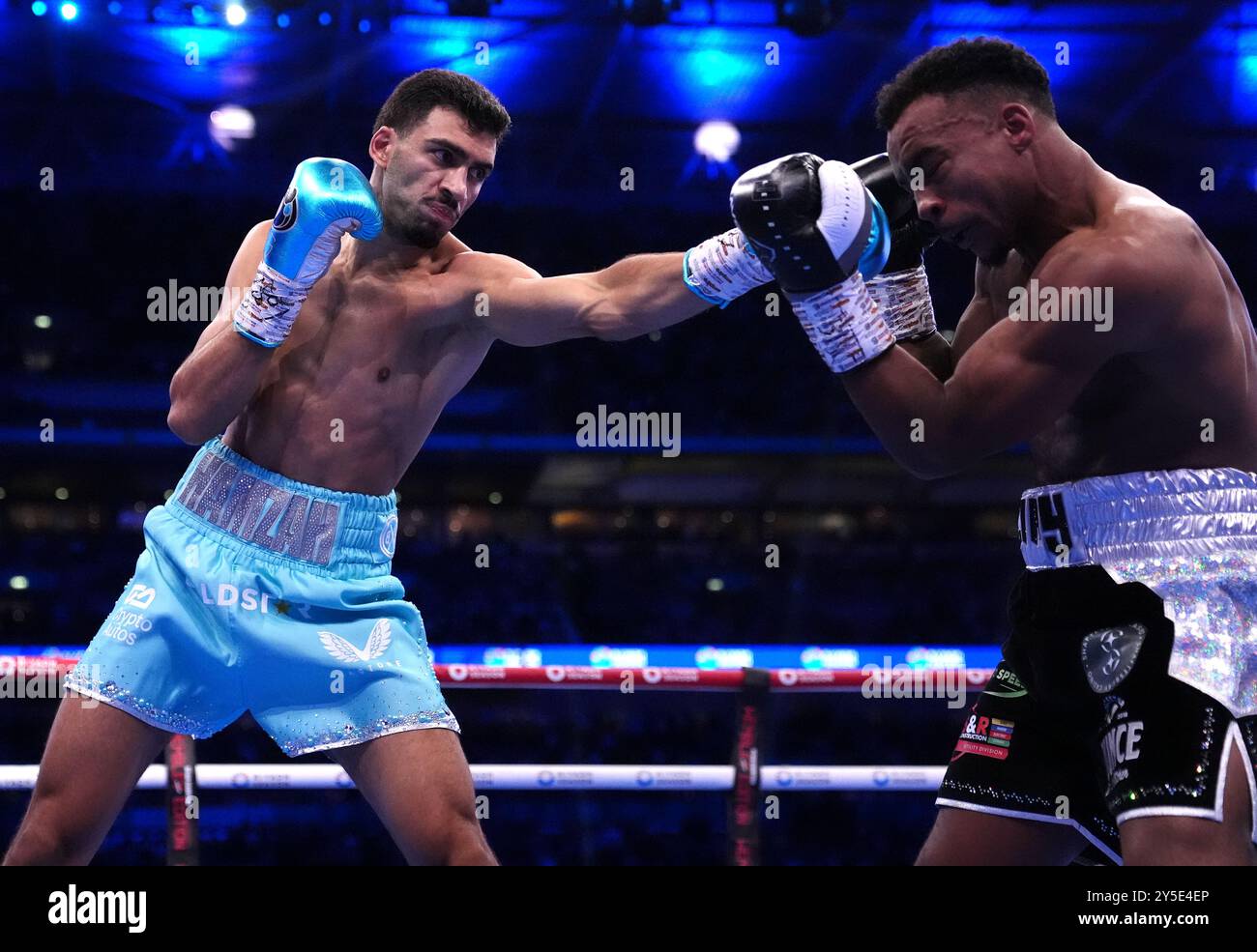 Hamzah Sheeraz (left) and Tyler Denny in the EBU European Middle weight ...