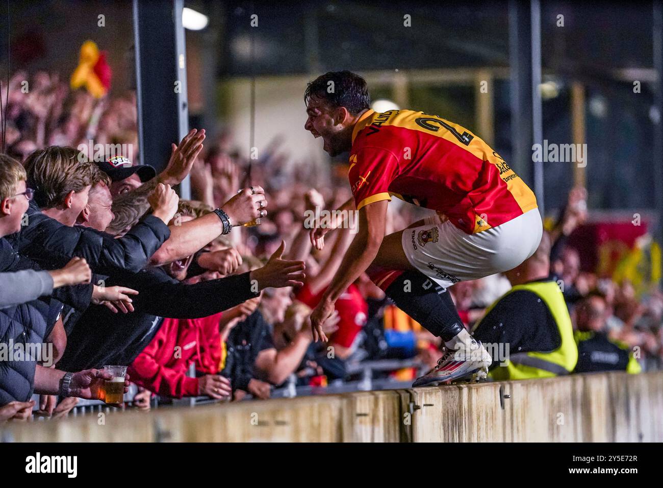 Go ahead eagles goal deventer fans hi-res stock photography and images ...