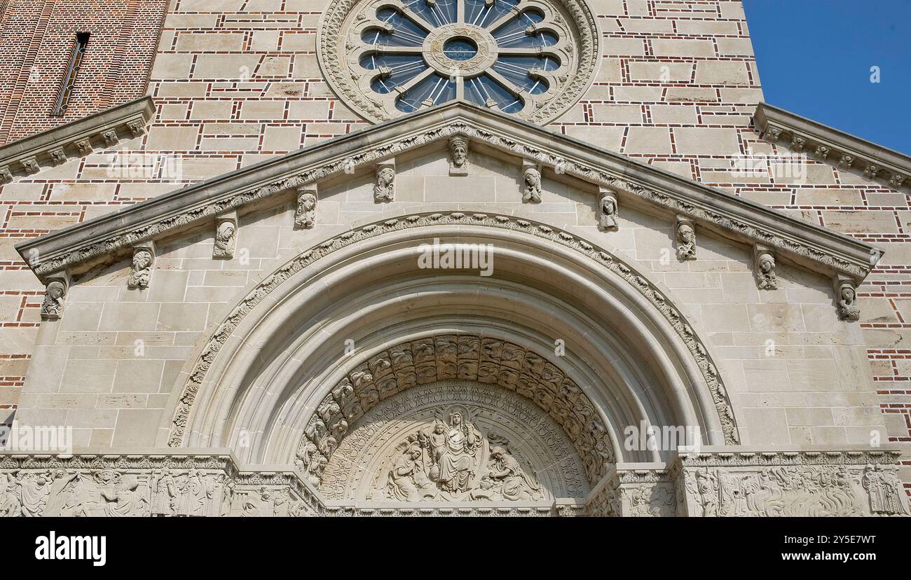 Pediment of church Stock Photo - Alamy