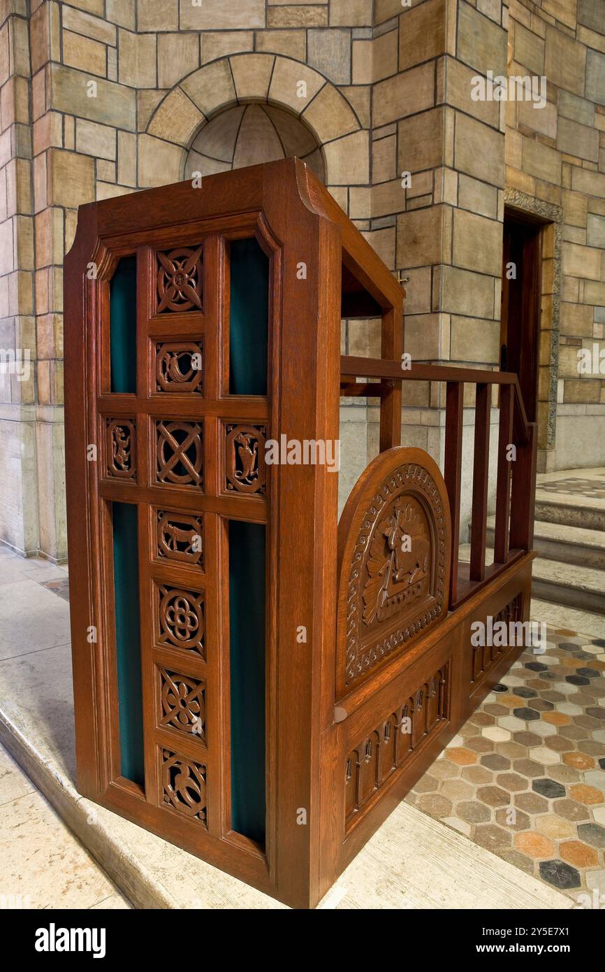 Wooden pulpit on church altar Stock Photo - Alamy
