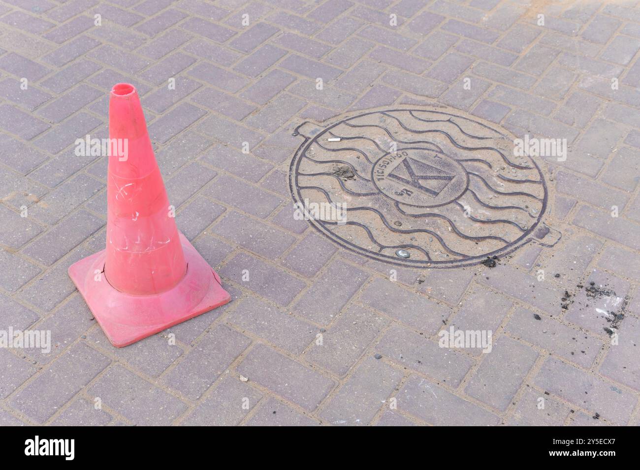 infrastructure rough cone architecture manhole iron city urban round ...