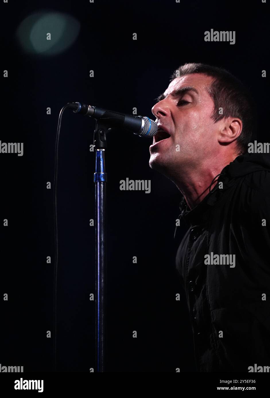 Liam Gallagher performing ahead of the IBF World Heavy weight bout at ...