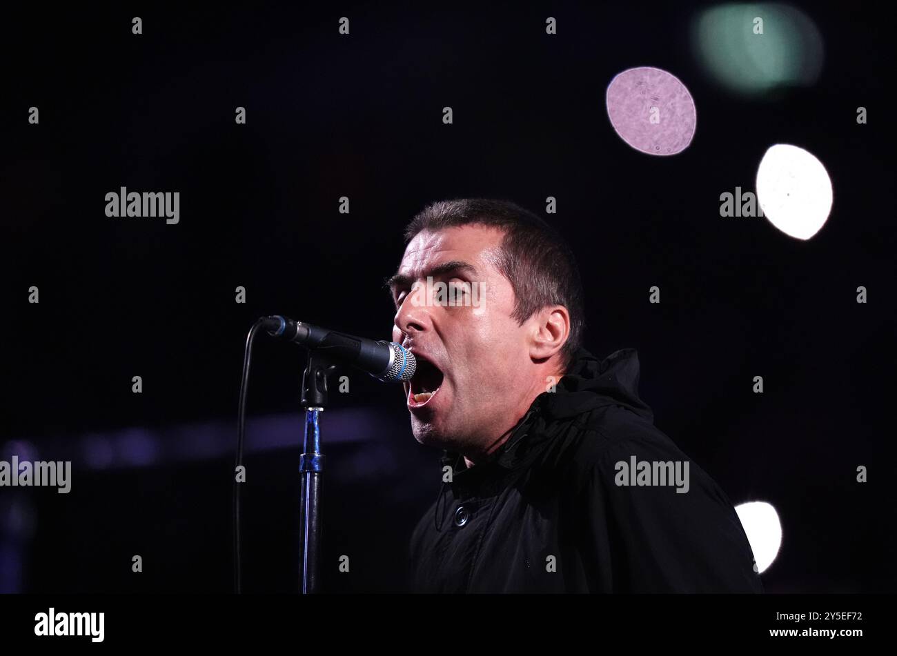 Liam Gallagher performing ahead of the IBF World Heavy weight bout at ...