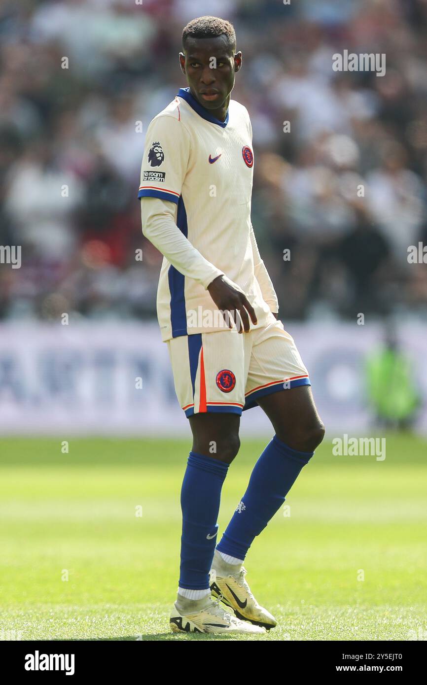 Nicolas Jackson of Chelsea during the Premier League match West Ham ...