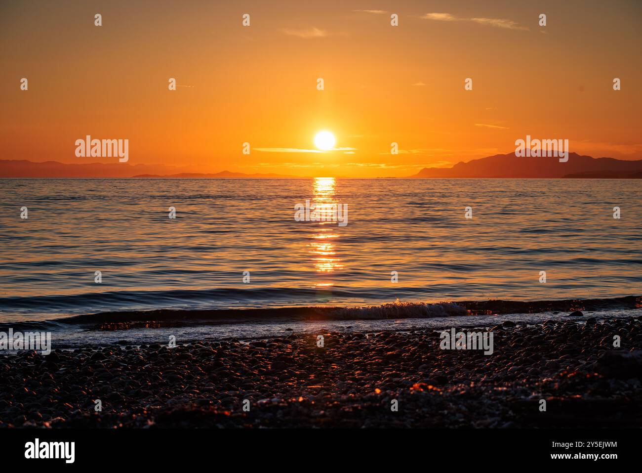 Late August sunset at Bonniebrook Beach in Gibsons, BC, Canada Stock ...