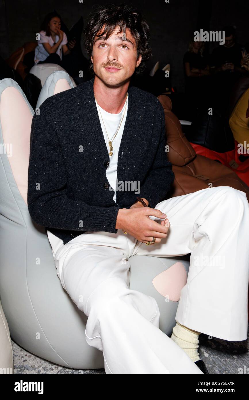 Milan, Italy. 21st Sep, 2024. JACOB ELORDI attends BOTTEGA VENETA ...