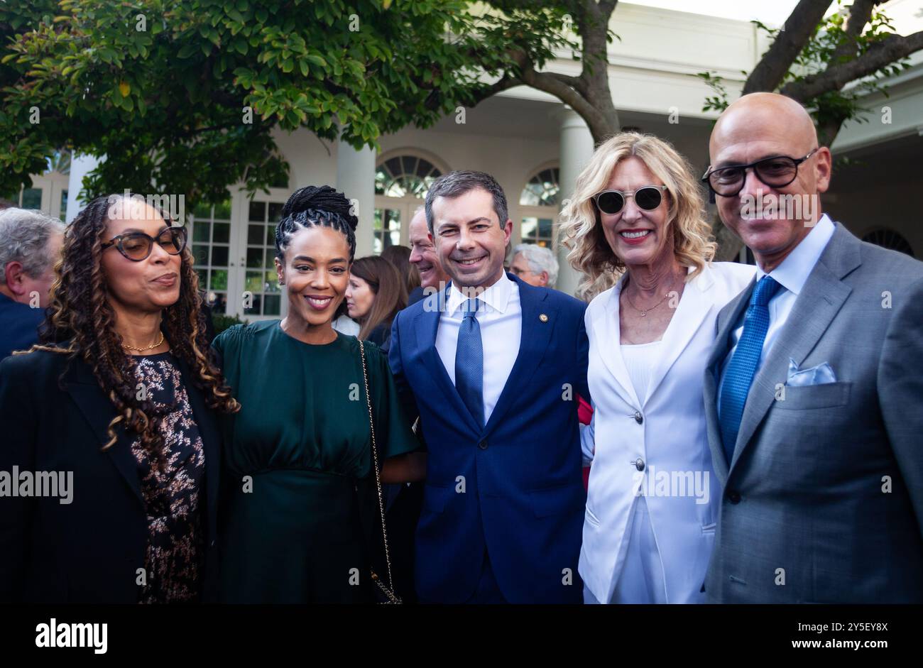 Politicians and leaders in the entertainment industry attend an event ...