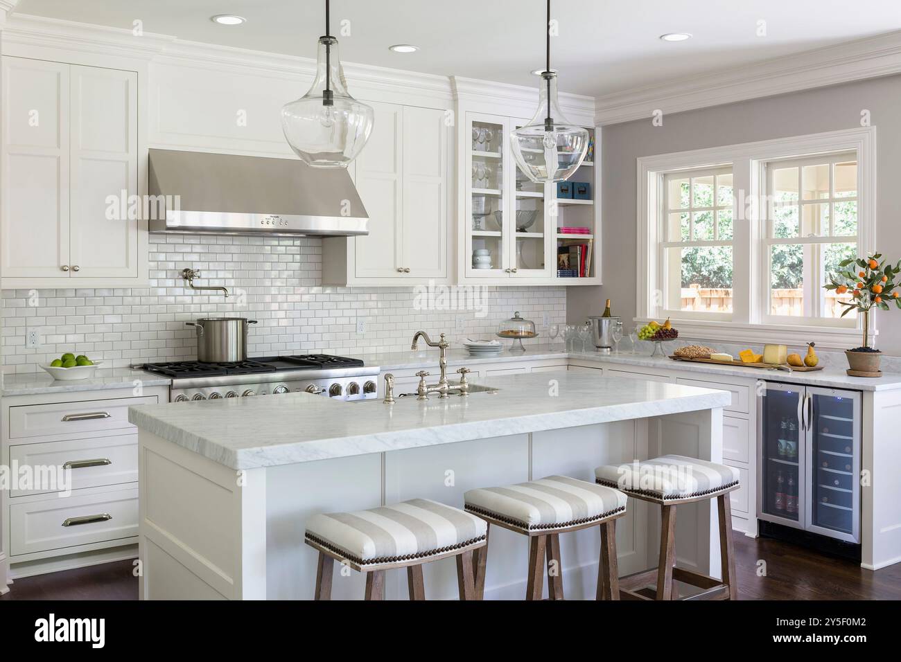 Large stainless steel countertops hi-res stock photography and images ...