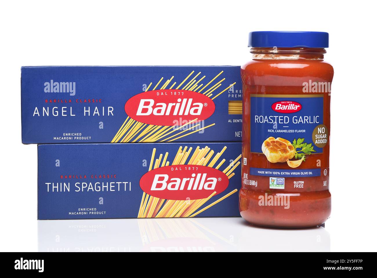IRVINE, CALIFORNIA - 21 SEPT 2024: Two boxes of Barilla Spaghetti Angle ...